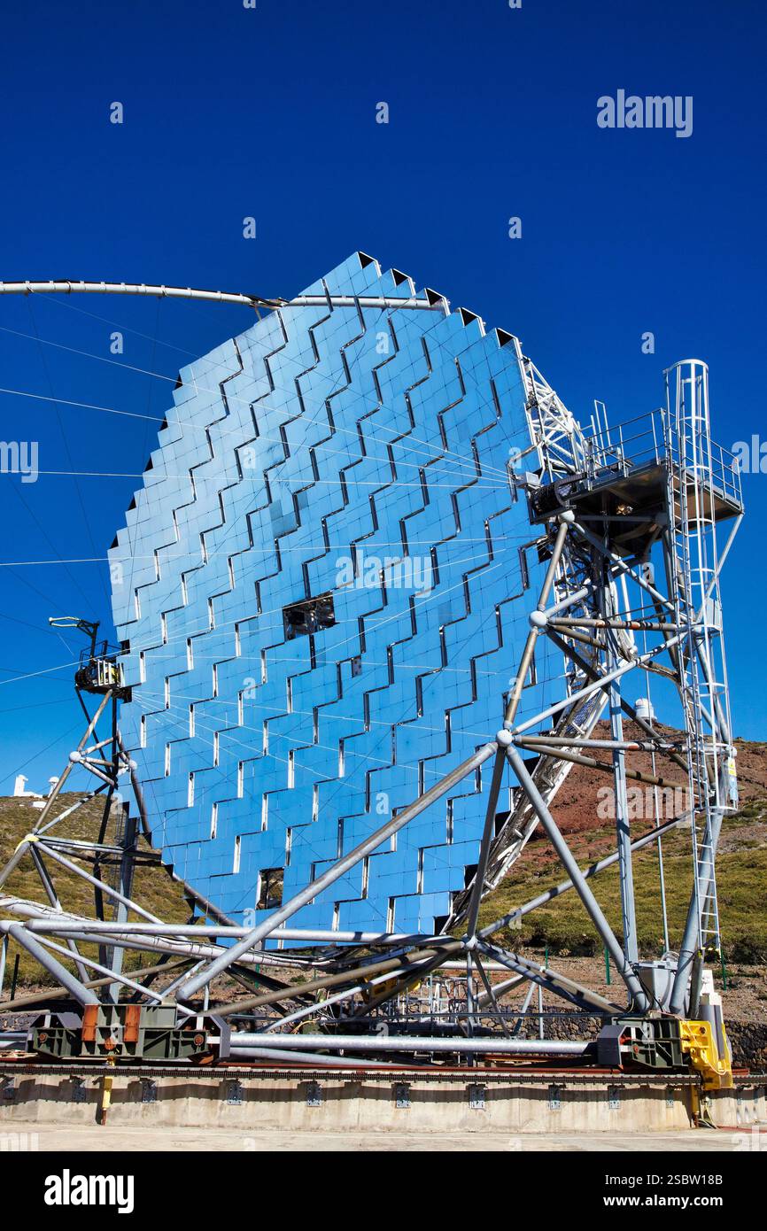 The MAGIC Telescopes, Roque de los Muchachos Observatory, La Palma ...