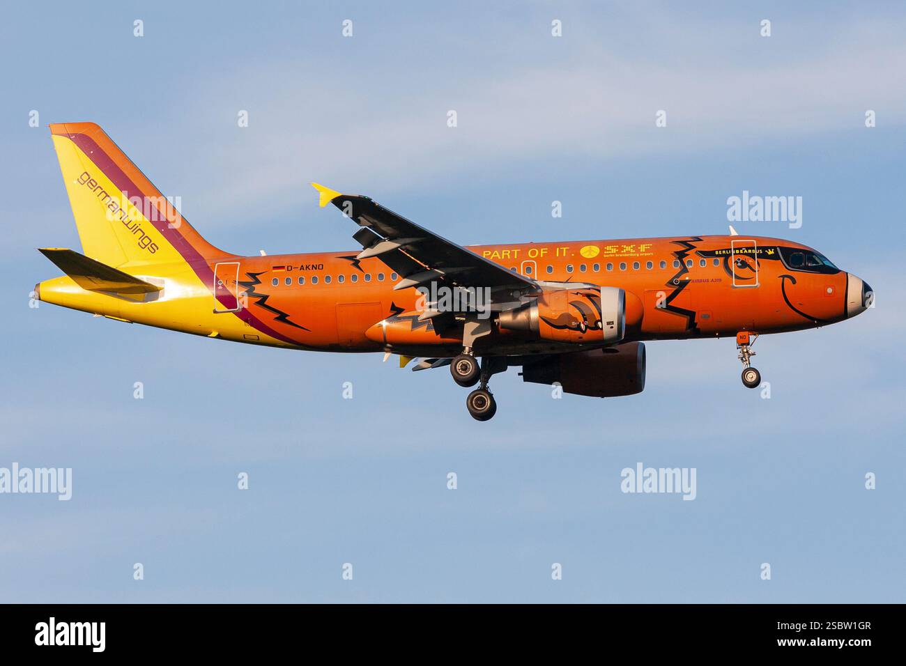 Germanwings Airbus A319-100 in special Berlinbearbus livery with ...