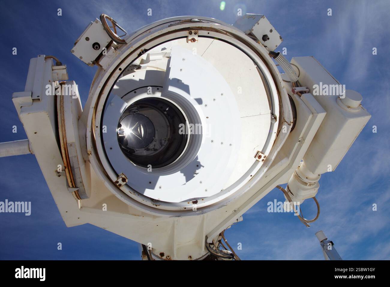 The Vacuum Tower Telescope VTT, Solar Telescope, Observatorio del Teide ...