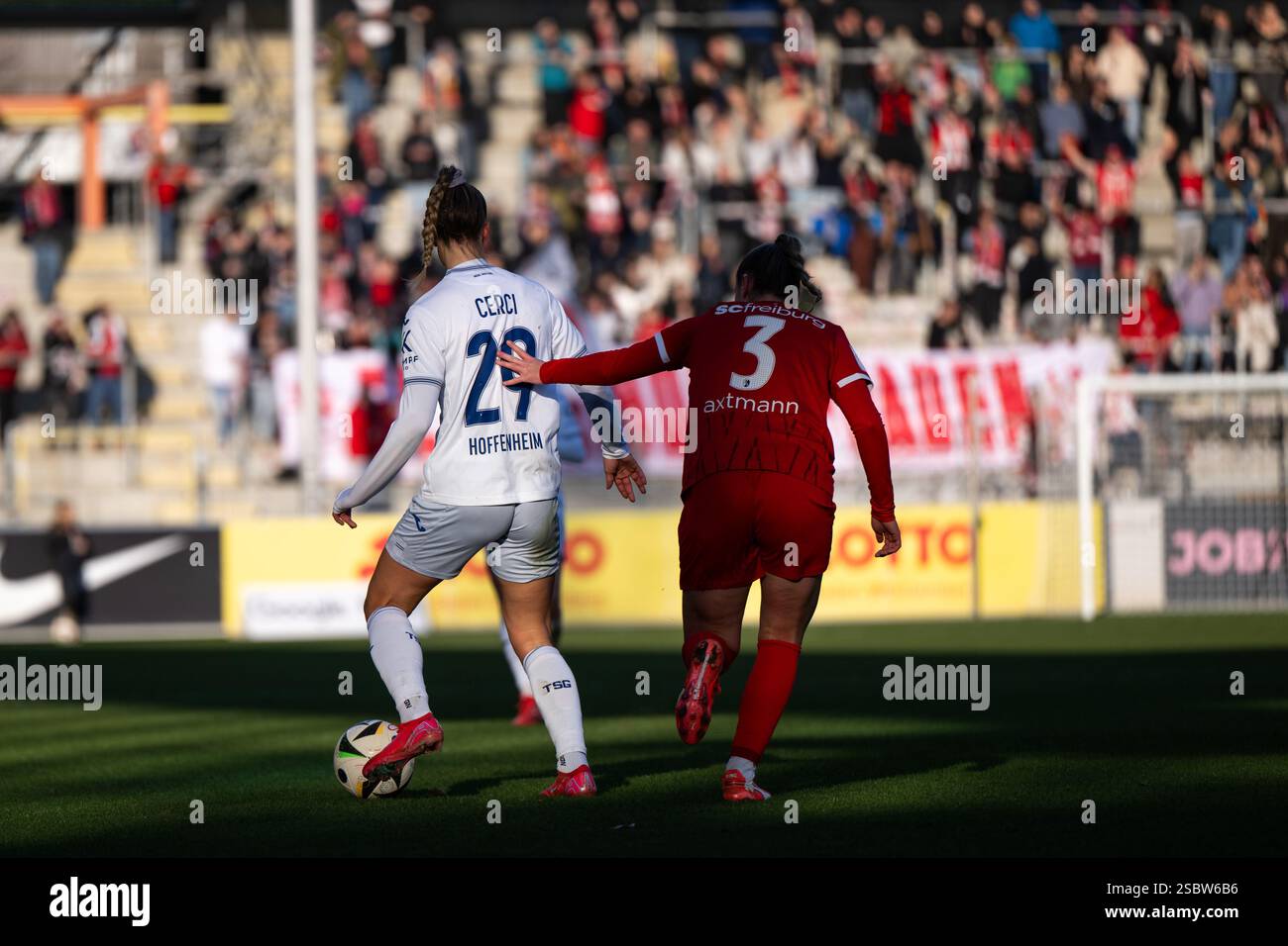 Selina Cerci (TSG Hoffenheim, #29), Alina Axtmann (SC Freiburg, #03), GER, SC Freiburg vs TSG ...