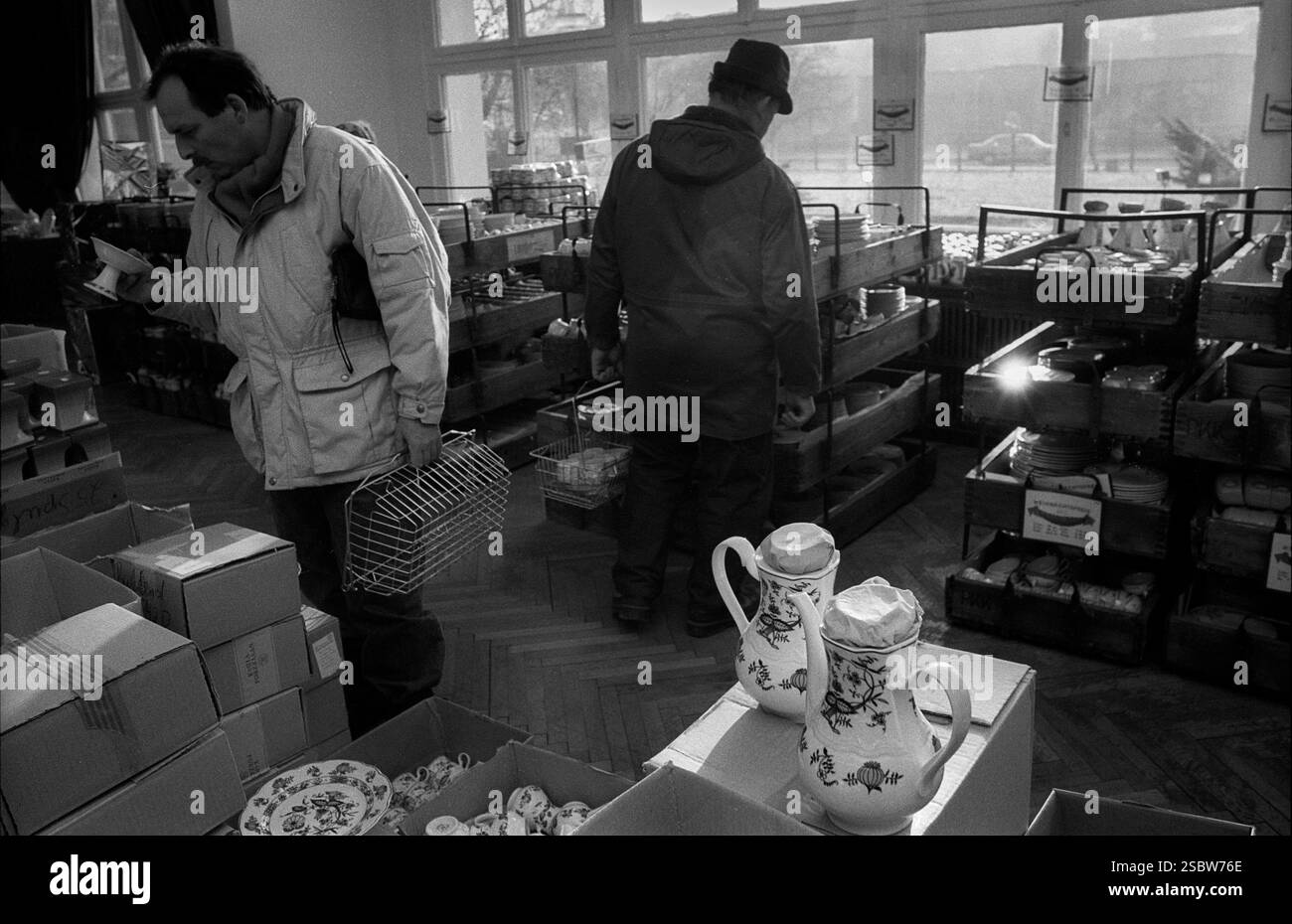 Porzellanwerk Kahla Deutschland, Kahla, 20.12.1991, Porzellanwerk Kahla ...