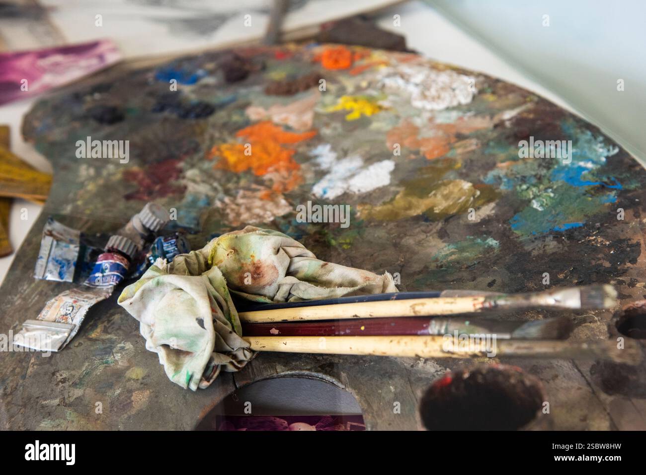 Paleta de artista hi-res stock photography and images - Alamy