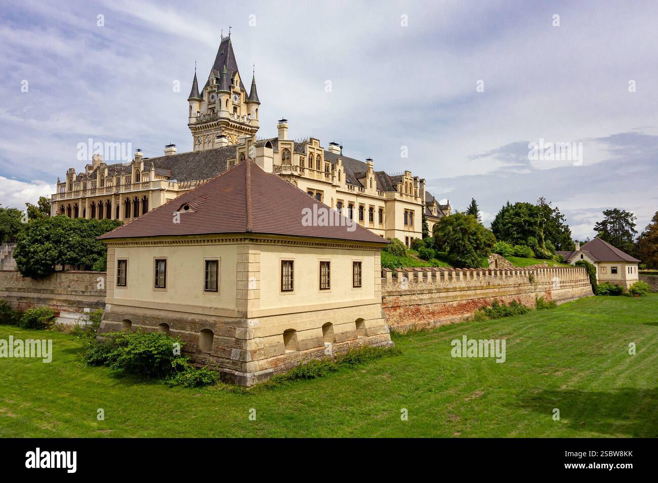 Landscape of Grafenegg Castle in Austria with dry moat Stock Photo - Alamy