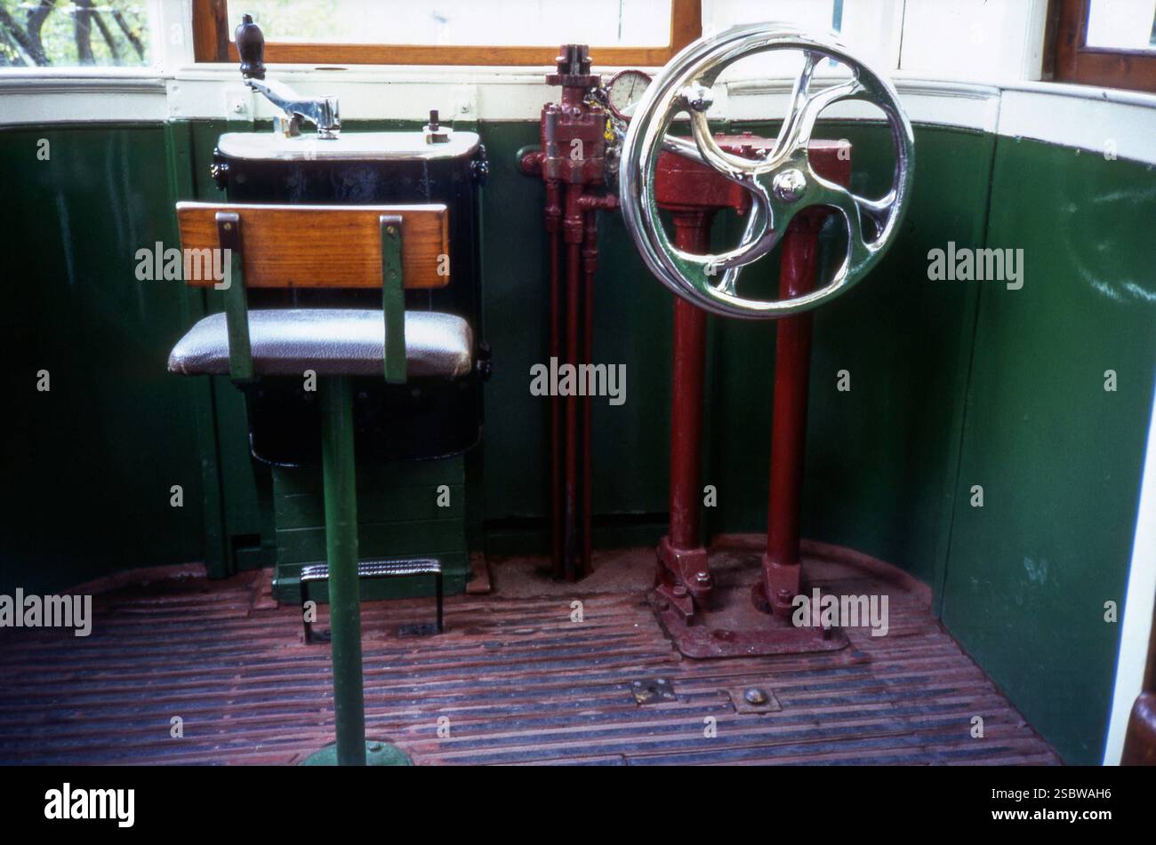 RECORD DATE NOT STATED Straßenbahn, Führerkabine, Lissabon, 1997 ...