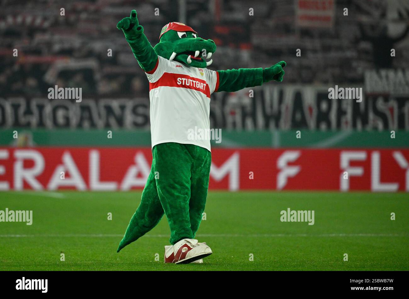 vor Spielbeginn: Maskottchen Fritzle VfB Stuttgart Aktion VfB Stuttgart ...