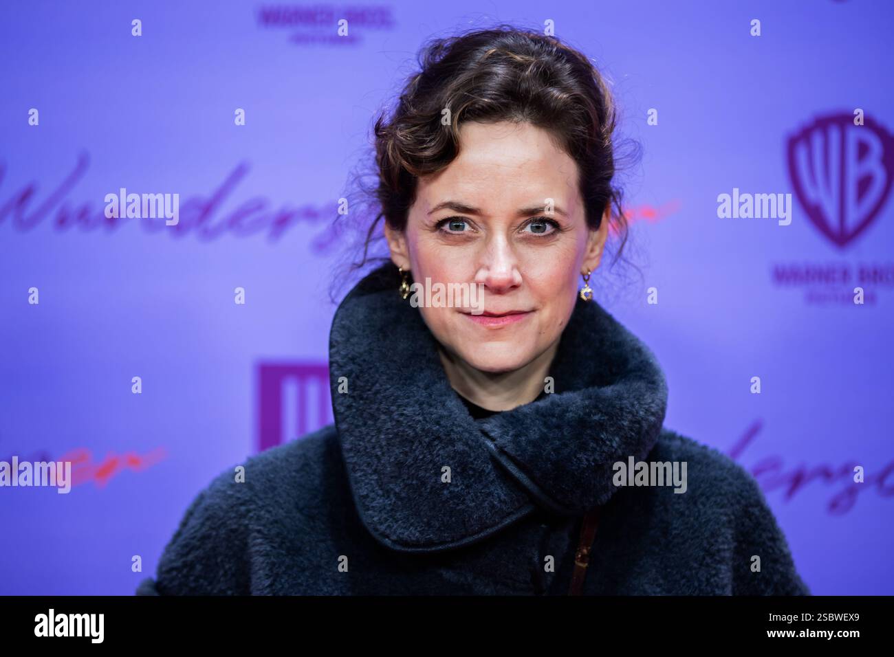 Berlin, Germany. 04th Feb, 2025. Anja Knauer, actress, comes to the Zoo ...