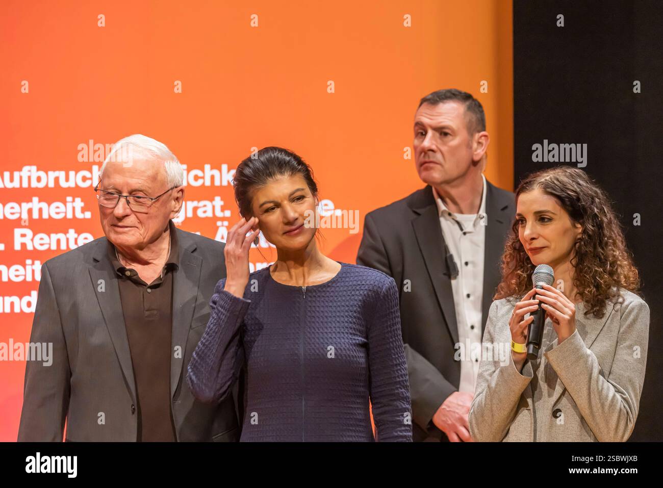 Oskar Lafontaine und Sahra Wagenecht bei einer Wahlveranstaltung zur ...