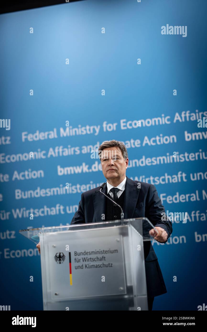 Vorstellung Jahreswirtschaftsbericht 2025 durch Robert Habeck ...