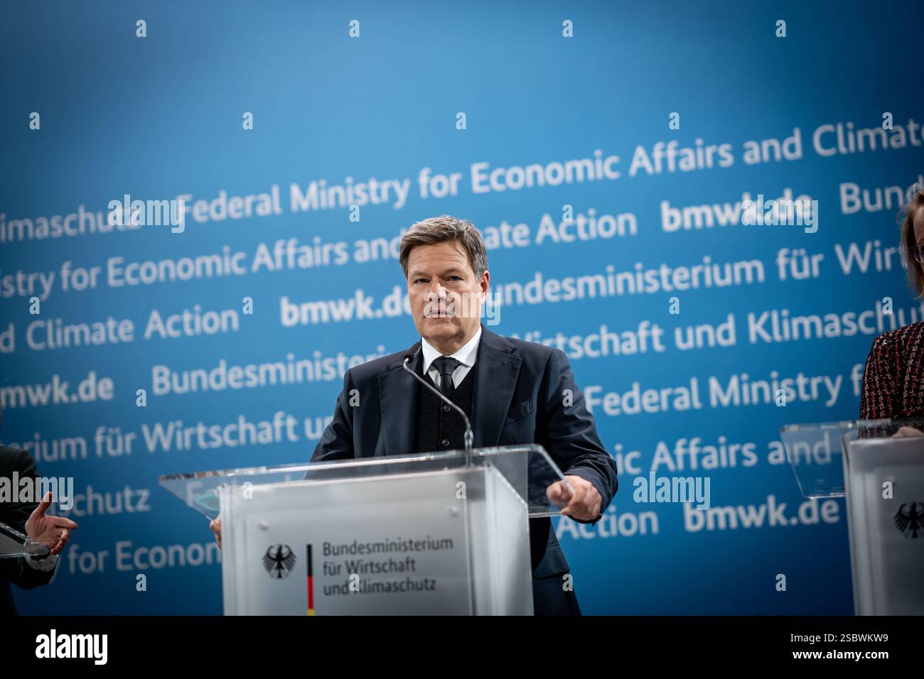 Vorstellung Jahreswirtschaftsbericht 2025 durch Robert Habeck ...