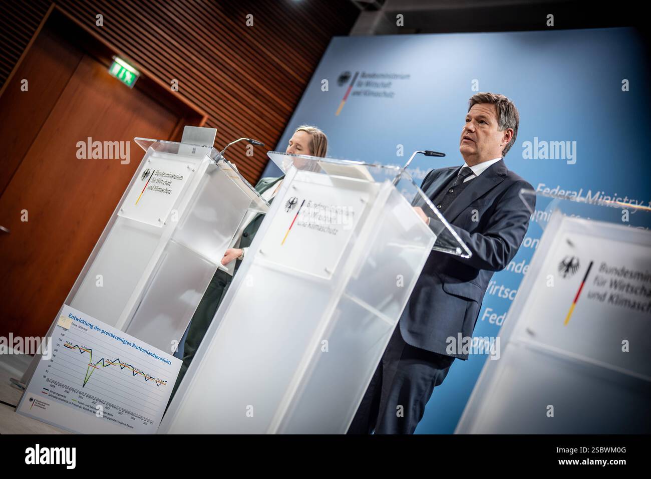 Vorstellung Jahreswirtschaftsbericht 2025 durch Robert Habeck ...