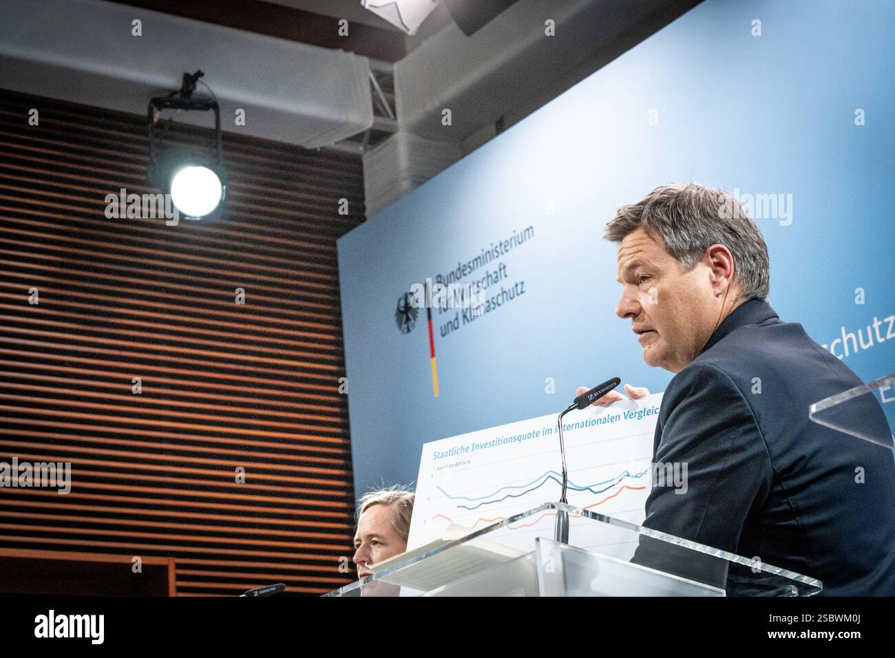 Vorstellung Jahreswirtschaftsbericht 2025 durch Robert Habeck ...