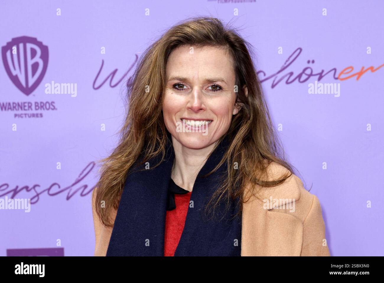 Karin Hanczewski bei der Film Premiere von ‚„Wunderschoener“ am 4.02.2025 in Berlin Stock Photo ...