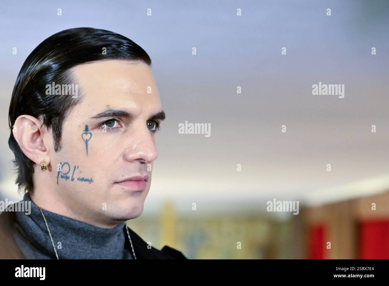 Sanremo, Italy. 04th Feb, 2025. Sanremo: Ariston Theatre. 75th Italian ...