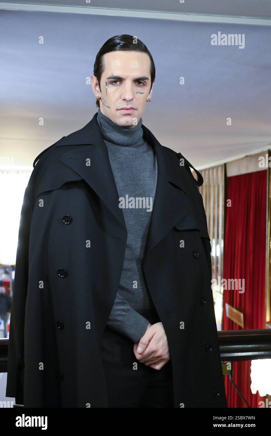 Sanremo, Italy. 04th Feb, 2025. Sanremo: Ariston Theatre. 75th Italian ...