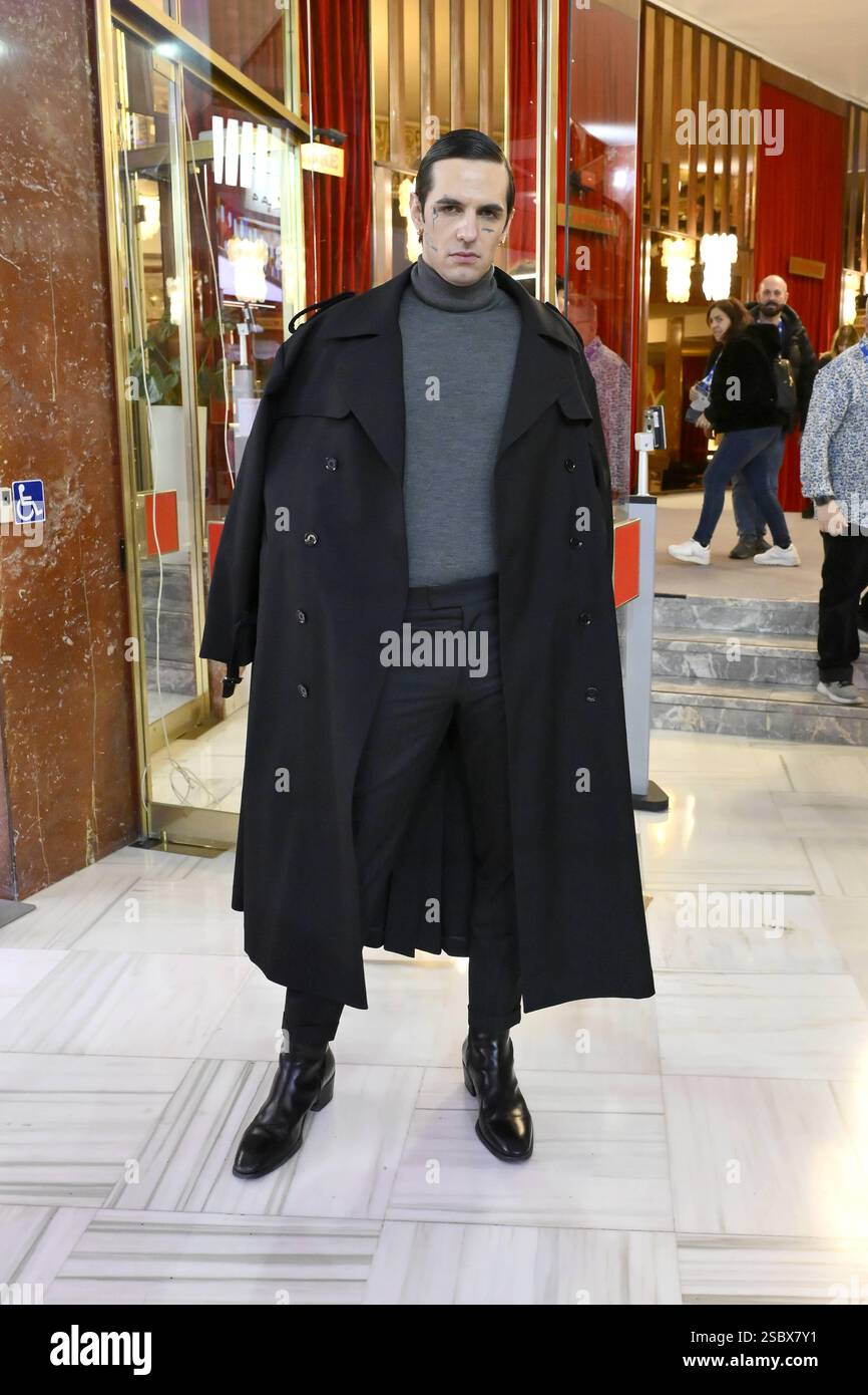 Sanremo, Italy. 04th Feb, 2025. Sanremo: Ariston Theatre. 75th Italian ...