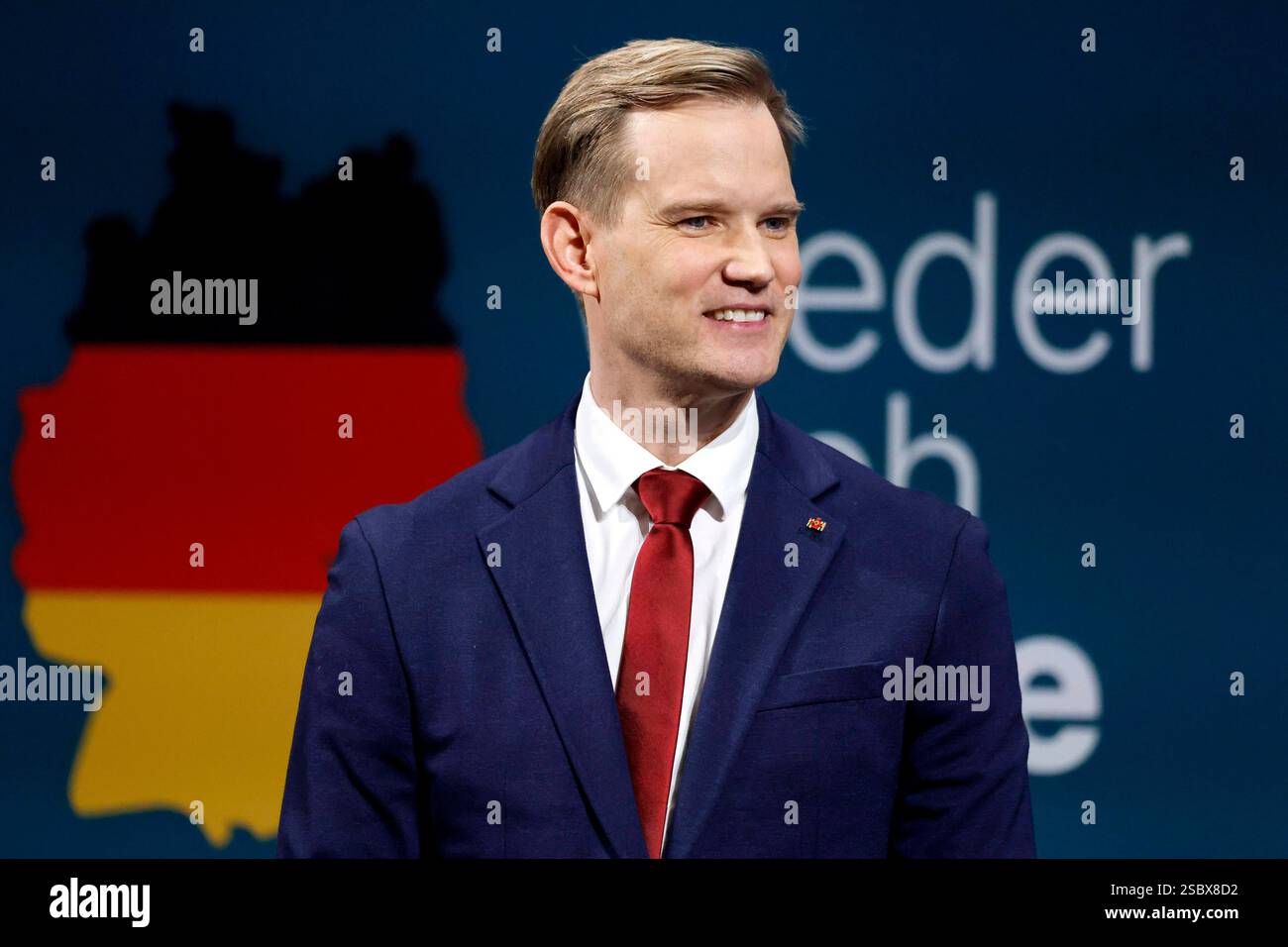 Virologe Hendrik Streeck hält eine Rede auf einer ...