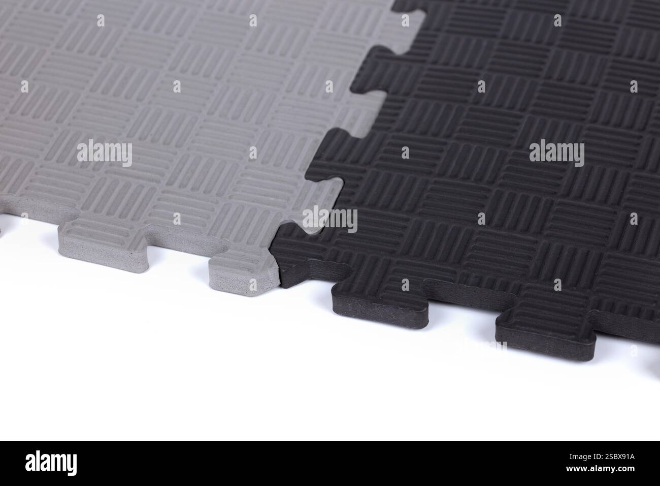 Gym Flooring Black Puzzle Mat Interlocking EVA Floor Tiles Non Slip ...