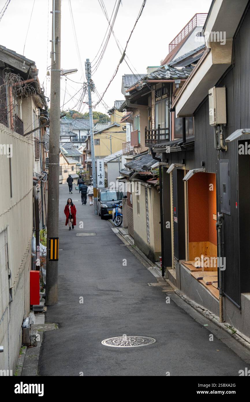 Shrine in higashiyama walking hi-res stock photography and images - Alamy