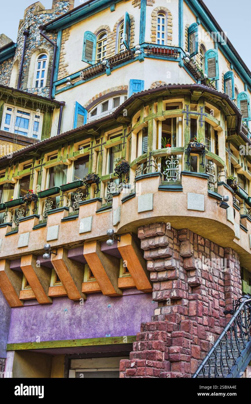 Ornate architectural feature decorated hi-res stock photography and ...