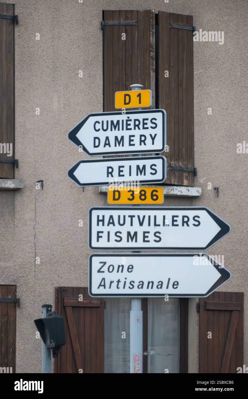 Road signes, directions and places of destinations, Gran Cru villages ...