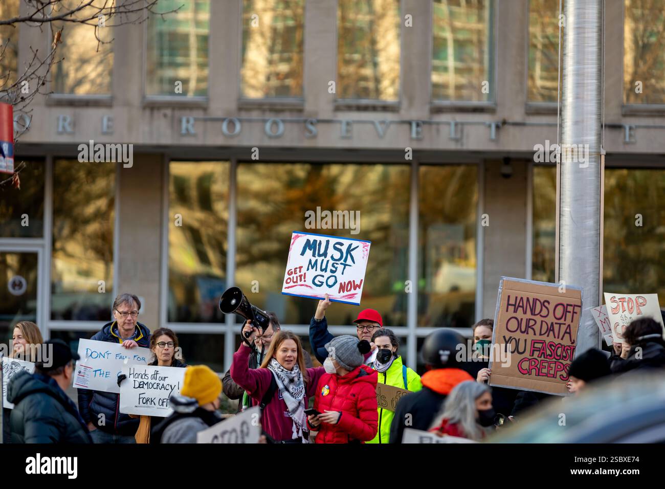 Washington Dc, United States. 04th Feb, 2025. Protestors gather outside ...