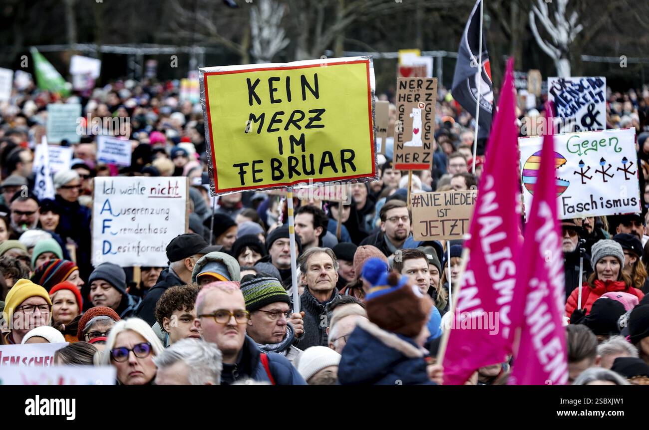 Tens of thousands demand firewall against AfD. The CDU and AfD vote ...