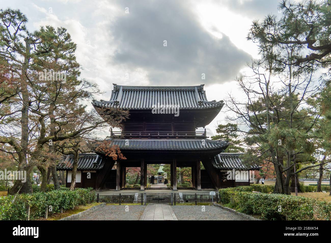 the Kenninji Temple in Gion, Japan Stock Photo - Alamy