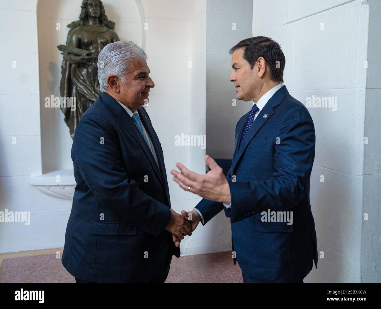 Secretary Marco Rubio meets with Panamanian President José Raúl Mulino ...