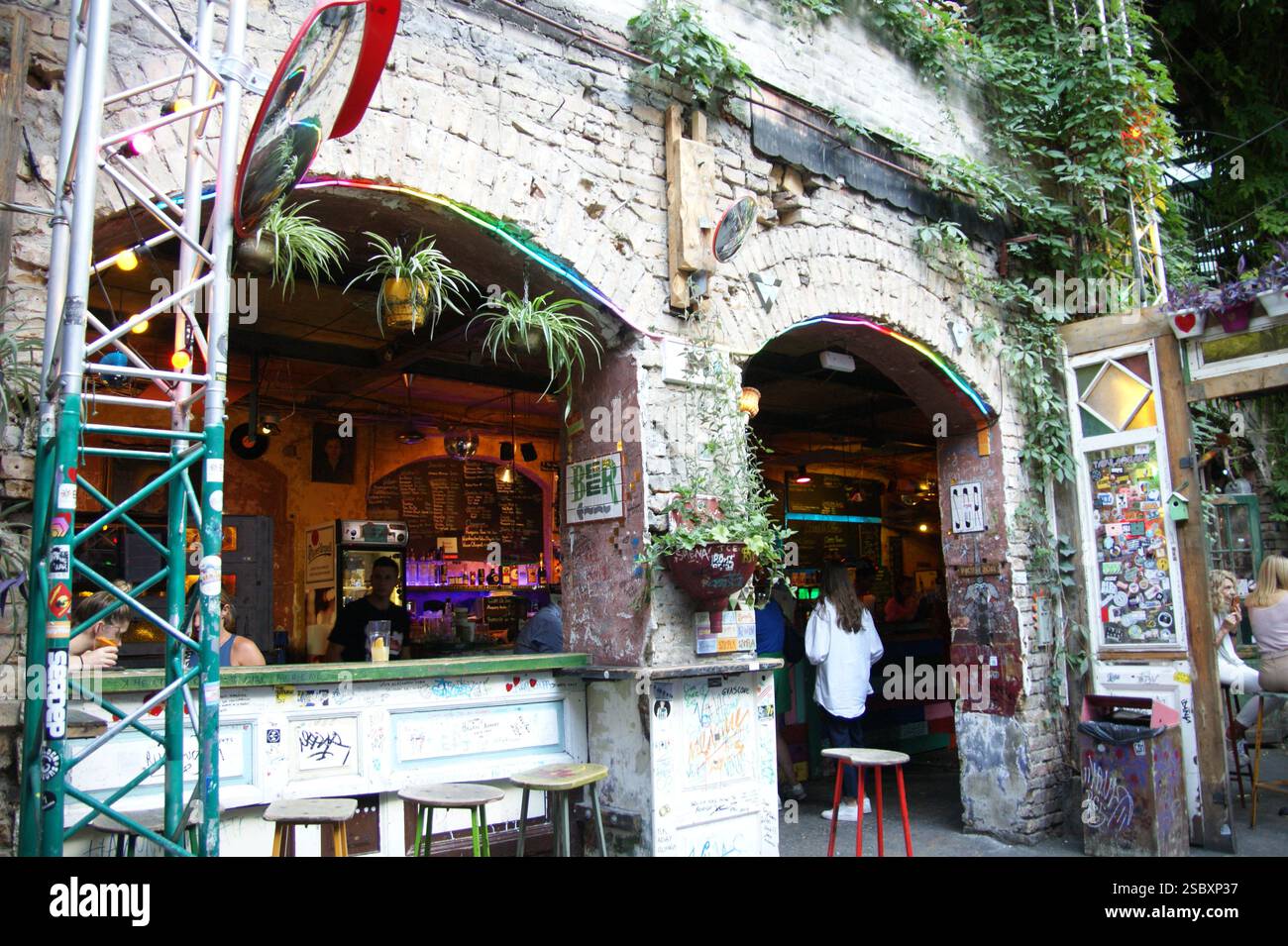 Ruin Bars in Budapest. Old buildings in the jewish ghetto converted ...