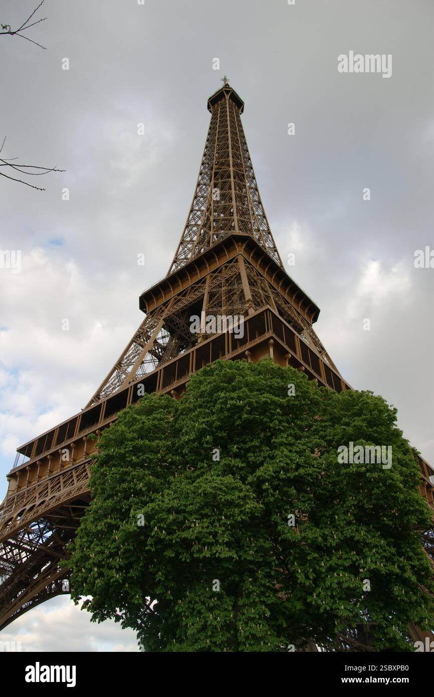 Arquitectura emblematica hi-res stock photography and images - Alamy