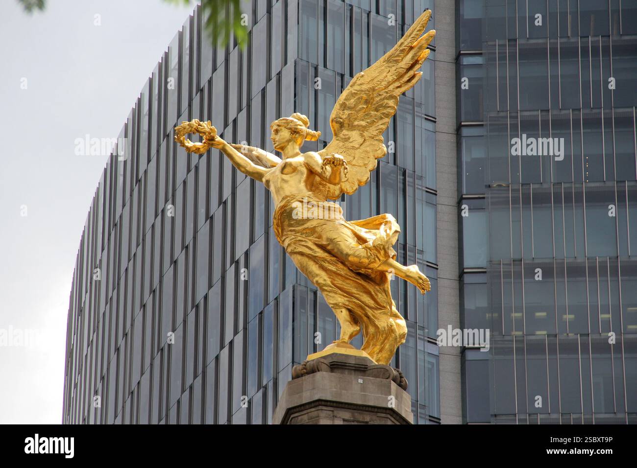 Mexico City, Mexico - Aug 23 2023: The Angel of Independence Monument ...