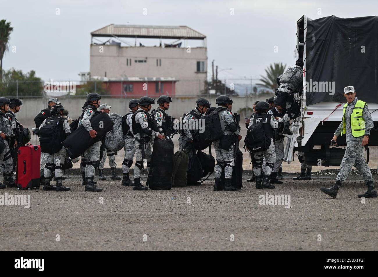 Tijuana, Mexico. 04th Feb, 2025. Members of the Mexican National Guard ...