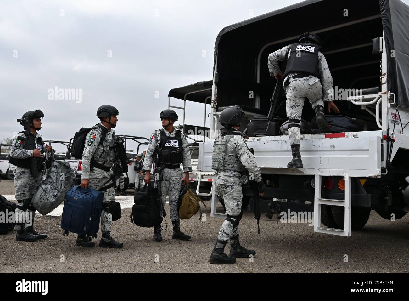 Tijuana, Baja California, Mexico. 4th Feb, 2025. Members of the Mexican ...