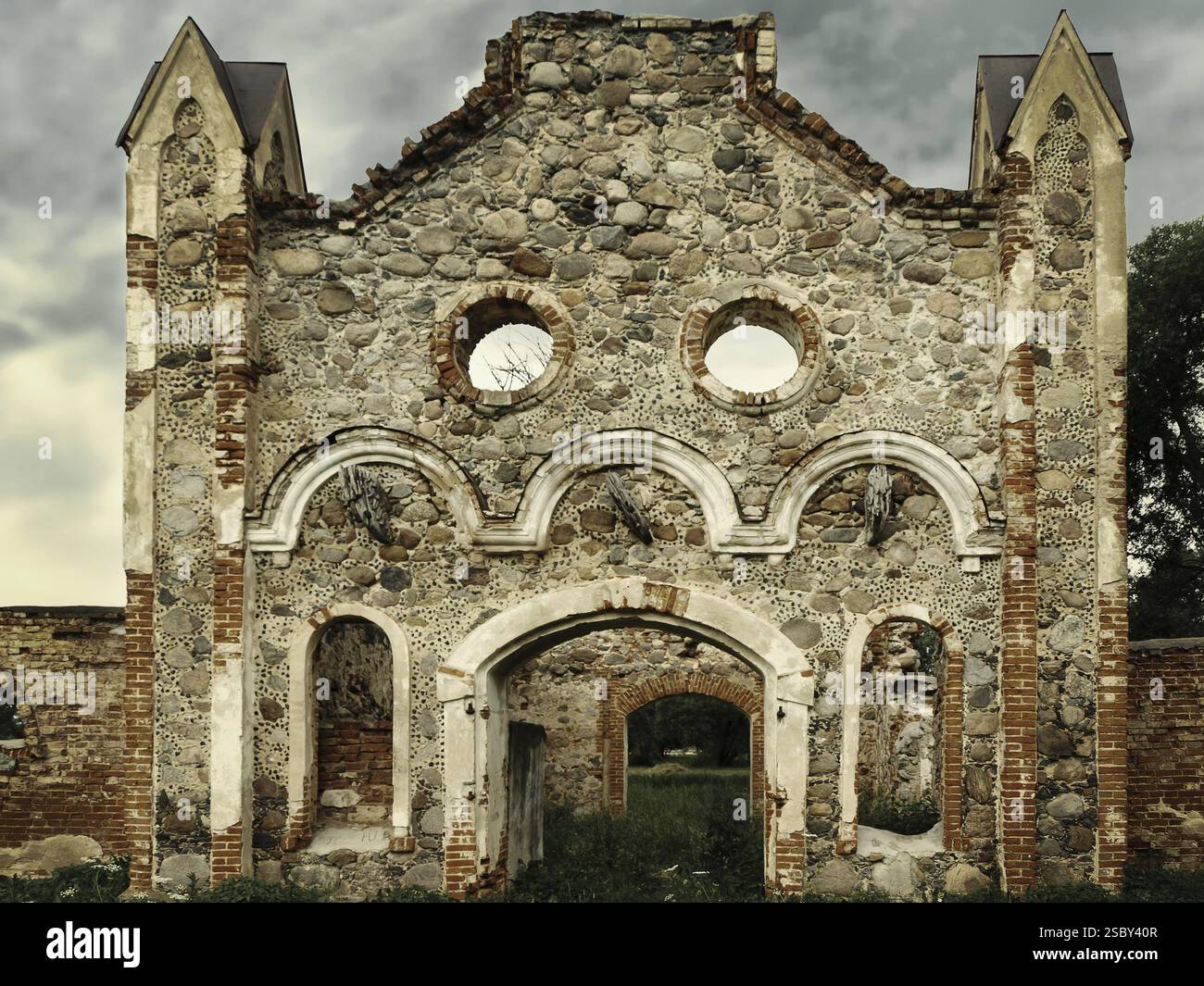 Stone ruins of the old castle Stock Photo - Alamy