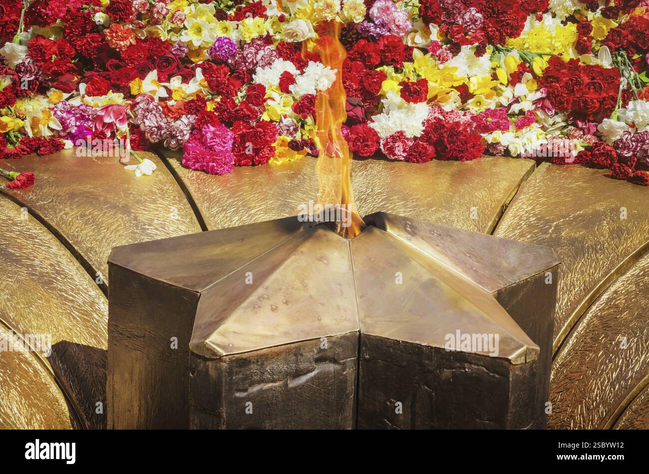 The Eternal Flame Memorializing Losses During the Fight Against Fascism ...