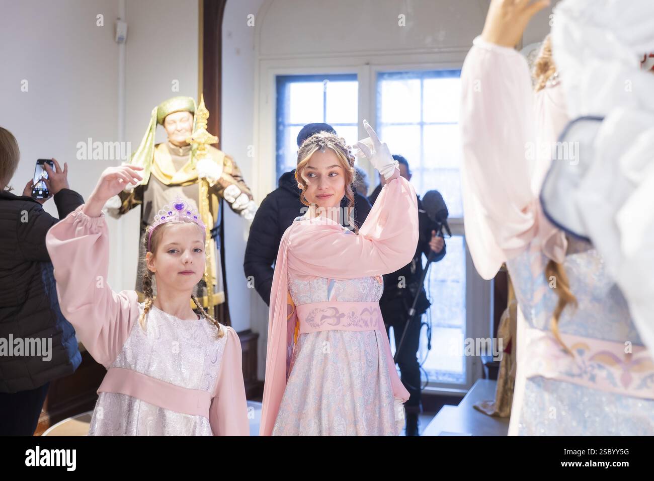 Nine-year-old Lisa from Dresden is the 1.5 millionth visitor to the ...