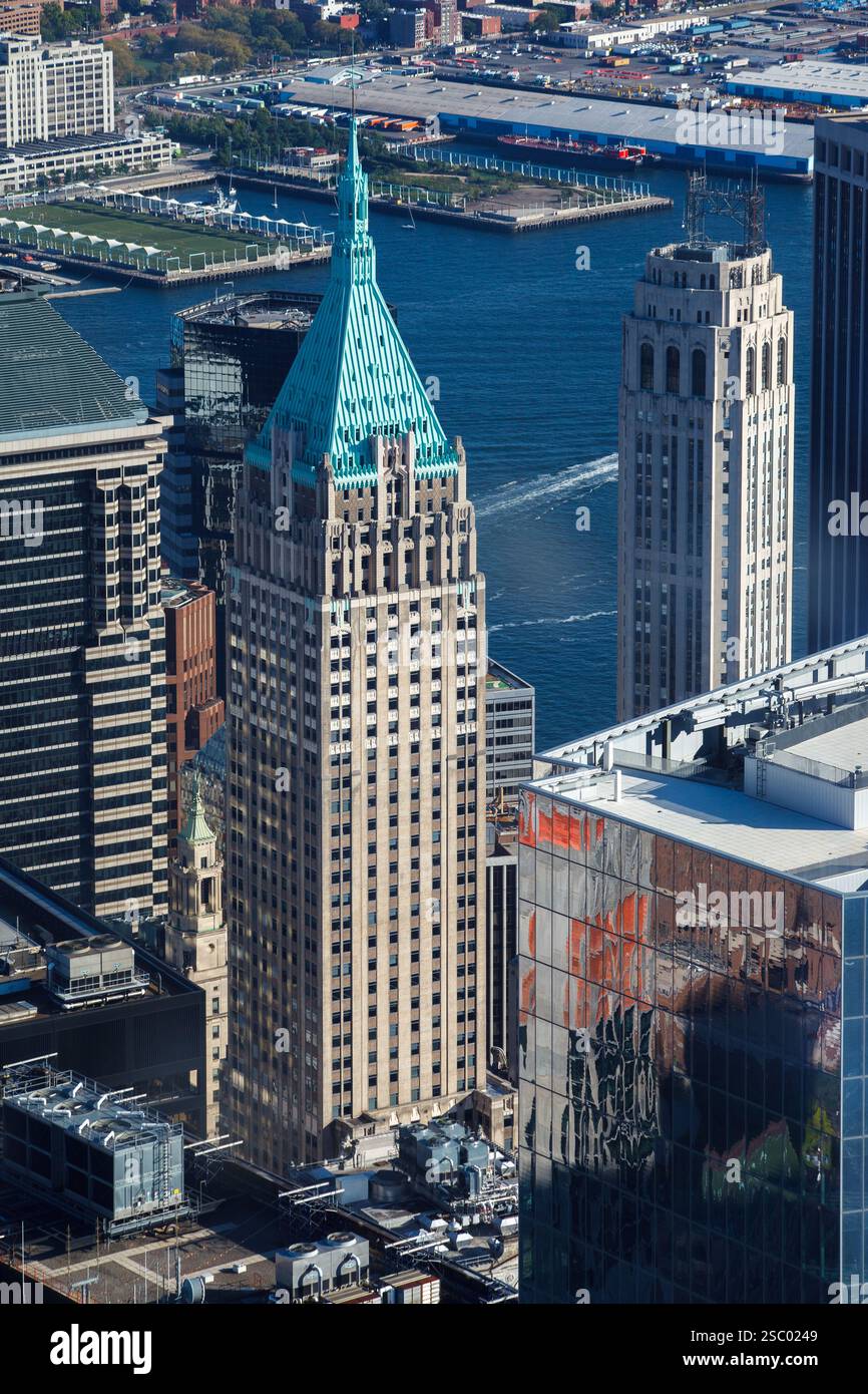 The historical skyscraper Trump building at 40 wall street and 20 ...