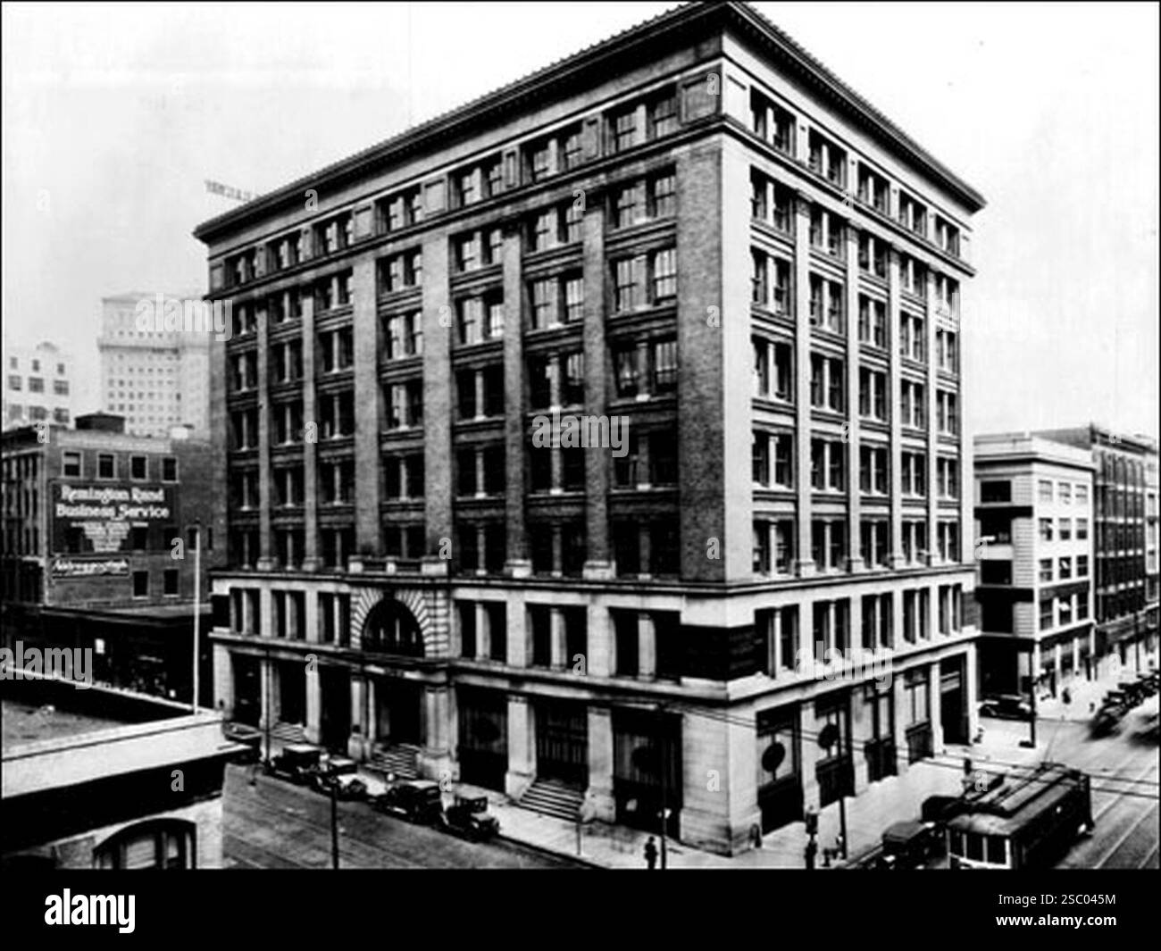 Historic Wells Fargo Building (85 2nd St) in San Francisco Stock Photo ...