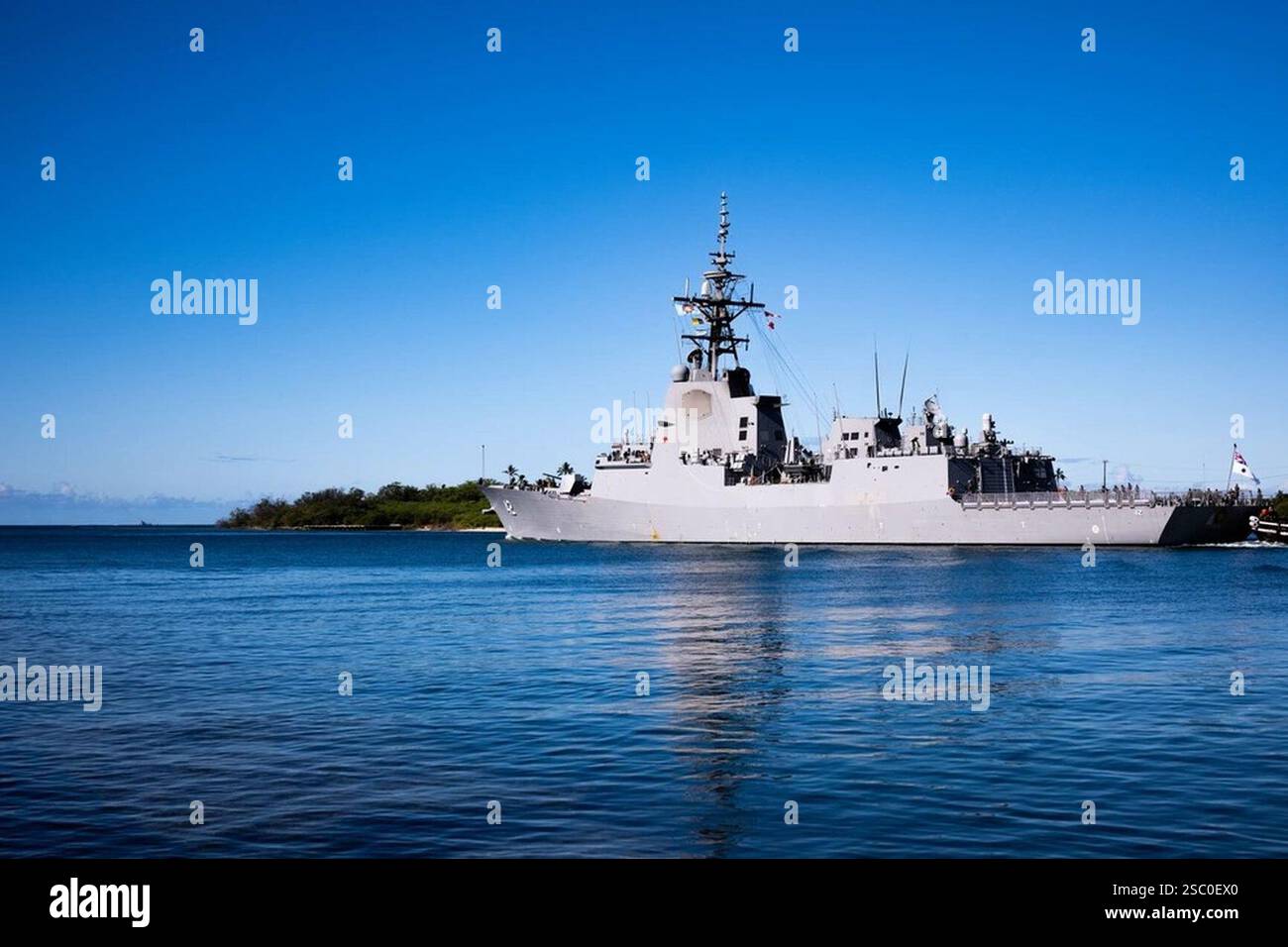 HMAS Sydney departs Pearl Harbor, begins Force Integration phase Stock ...