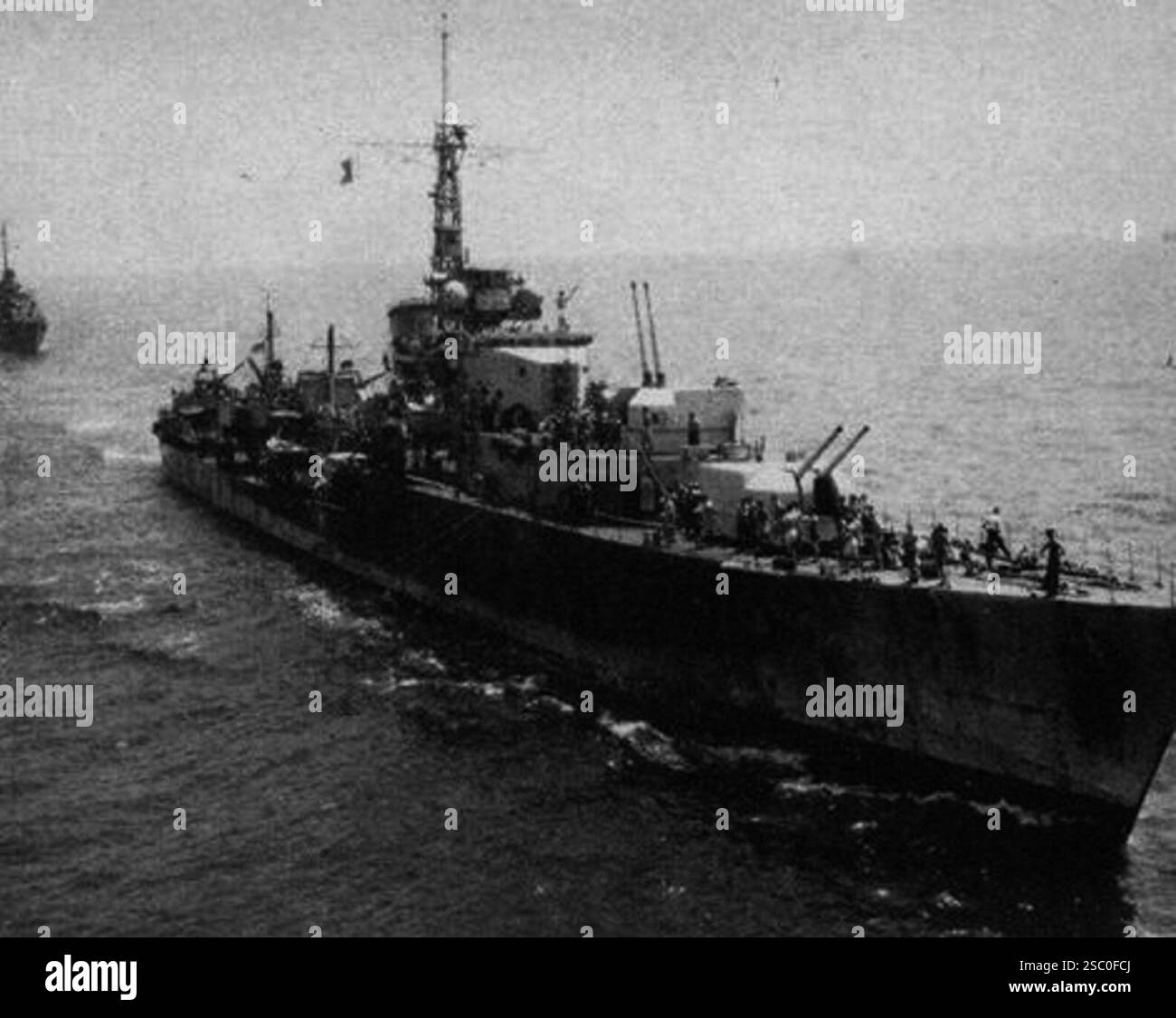 HMS Barfleur (D80) underway off Japan, circa in August 1945 Stock Photo ...