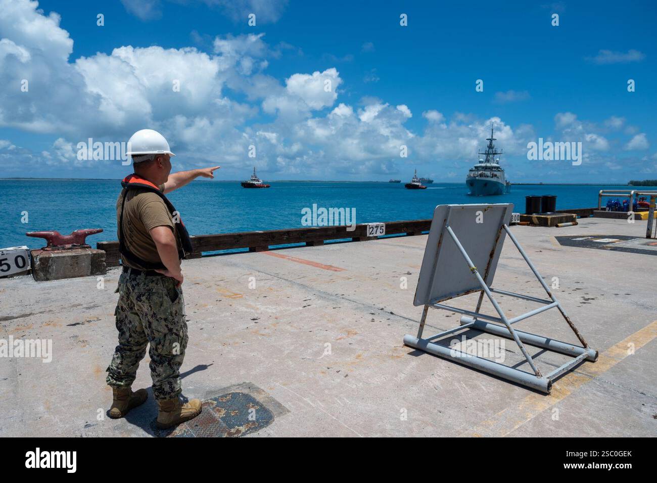 HMS Tamar Diego Garcia (7638540 Stock Photo - Alamy
