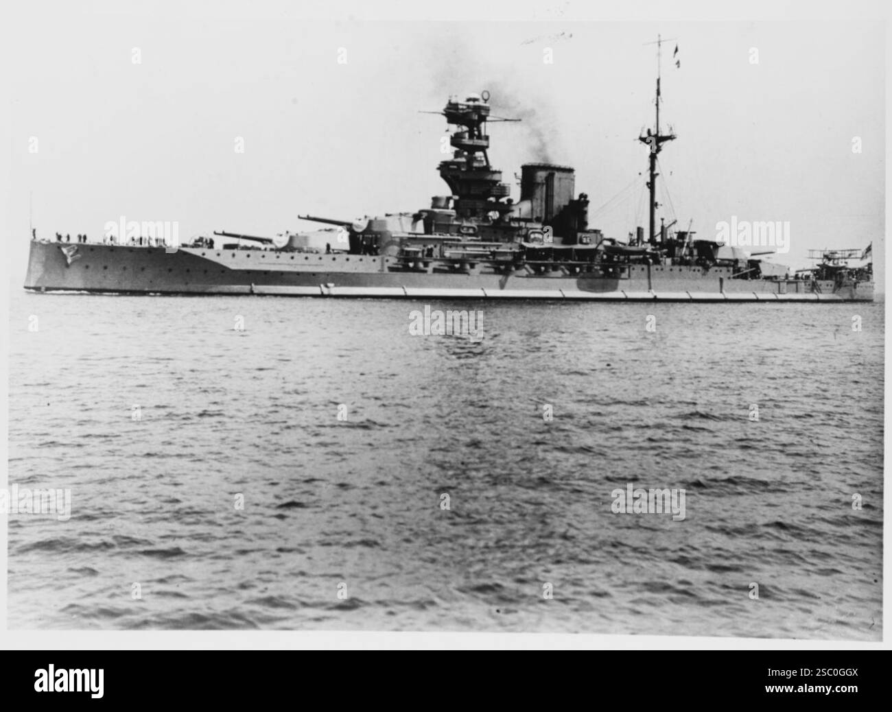 Hms valiant hi-res stock photography and images - Alamy
