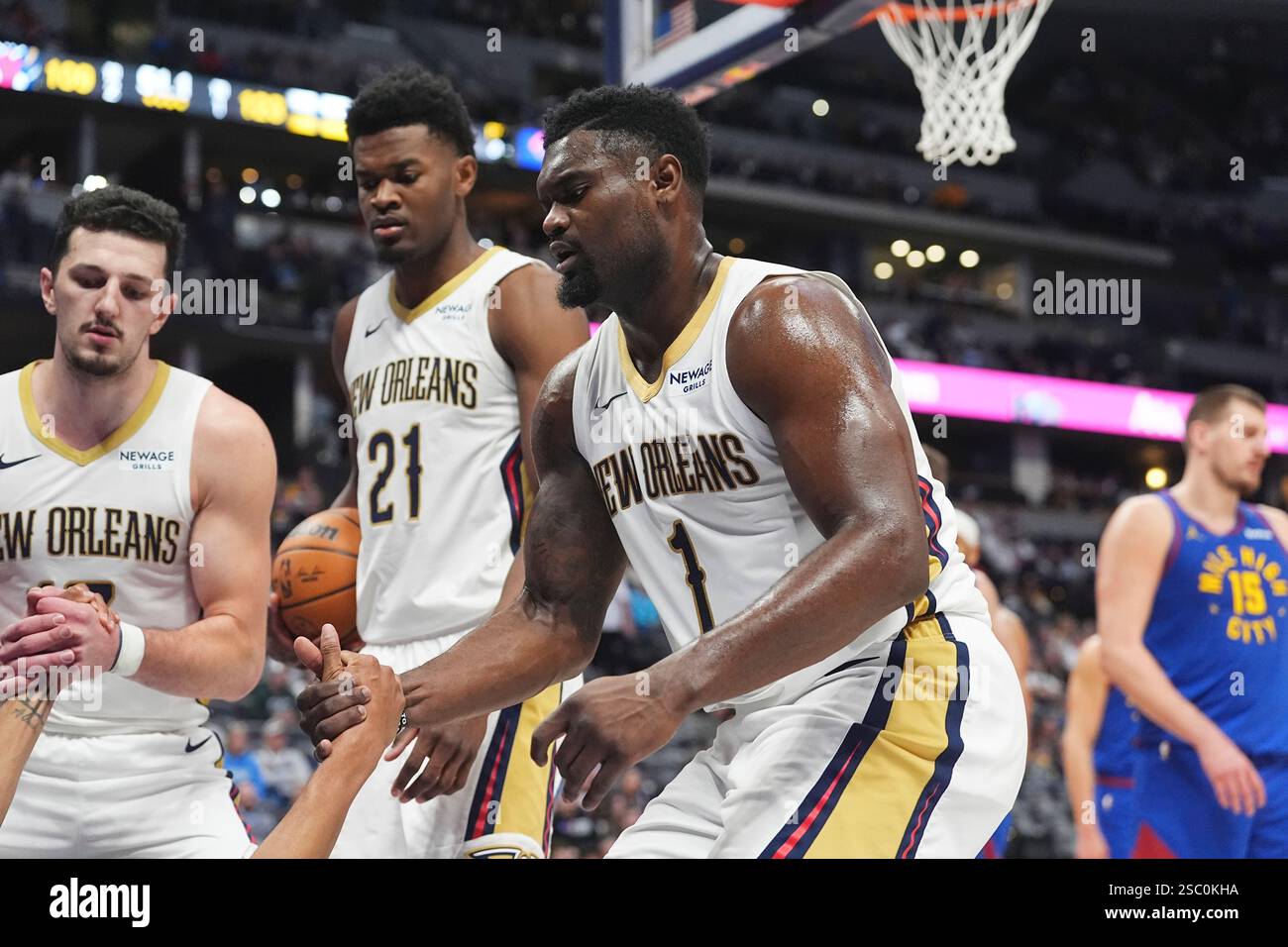 New Orleans Pelicans forward Zion Williamson (1), center Yves Missi (21 ...