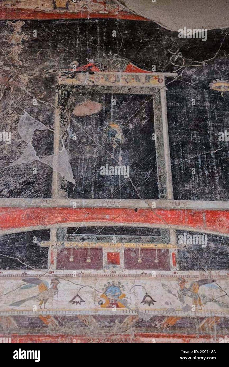 House of Marcus Lucretius Fronto Pompeii 2018 Room 'g', upper west wall ...