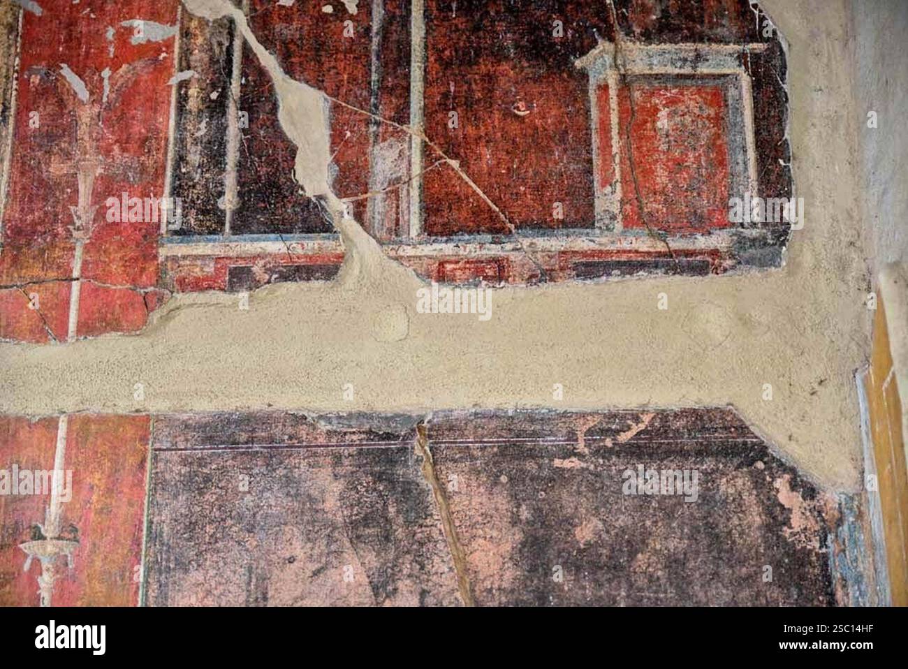 House of Marcus Lucretius Fronto Pompeii 2018 Room 'g', upper west wall ...