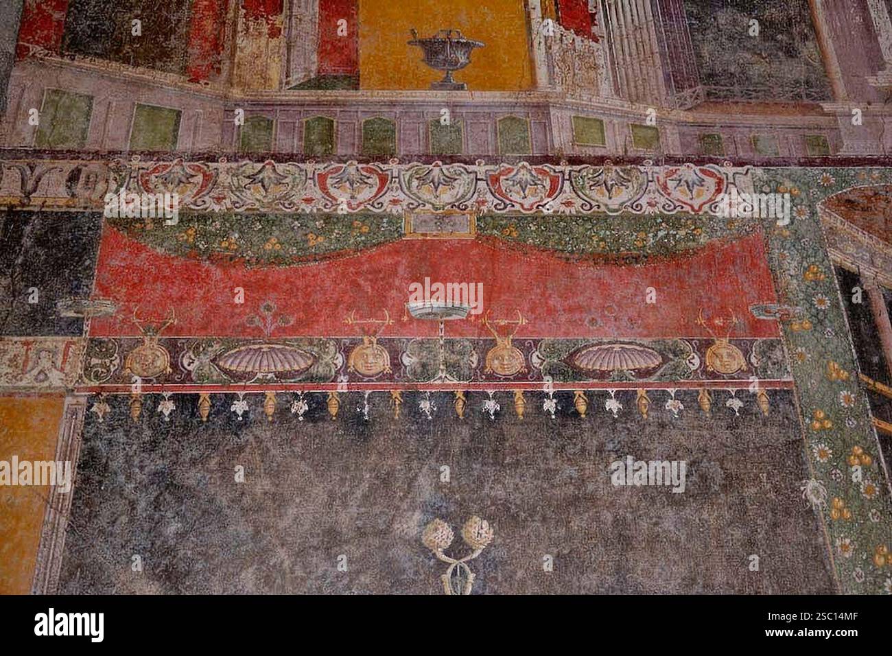 House of Marcus Lucretius Fronto Pompeii 2018 Room 'h', upper south ...