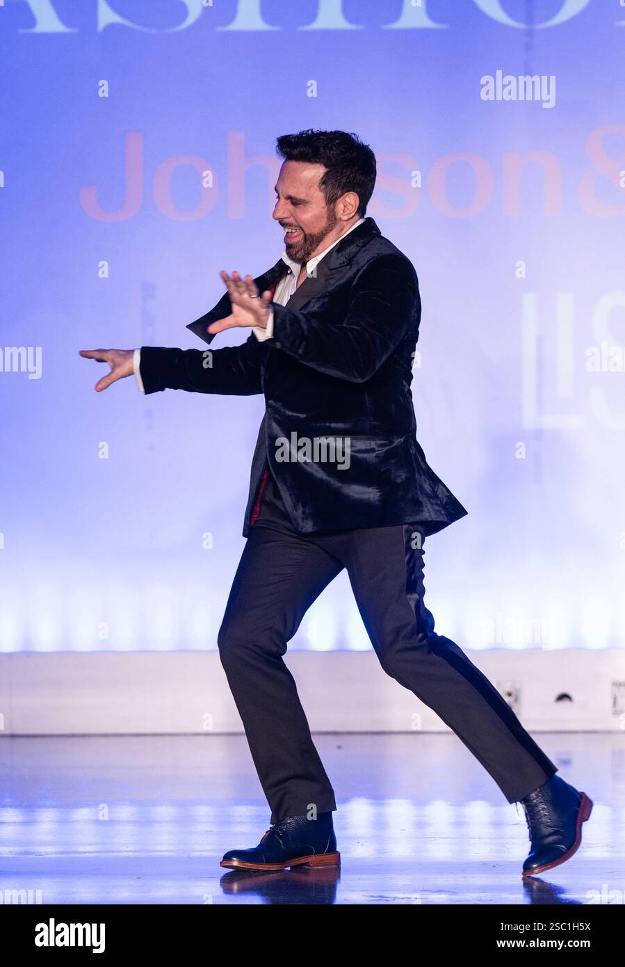 New York, United States. 04th Feb, 2025. Mario Cantone wearing Gustavo ...