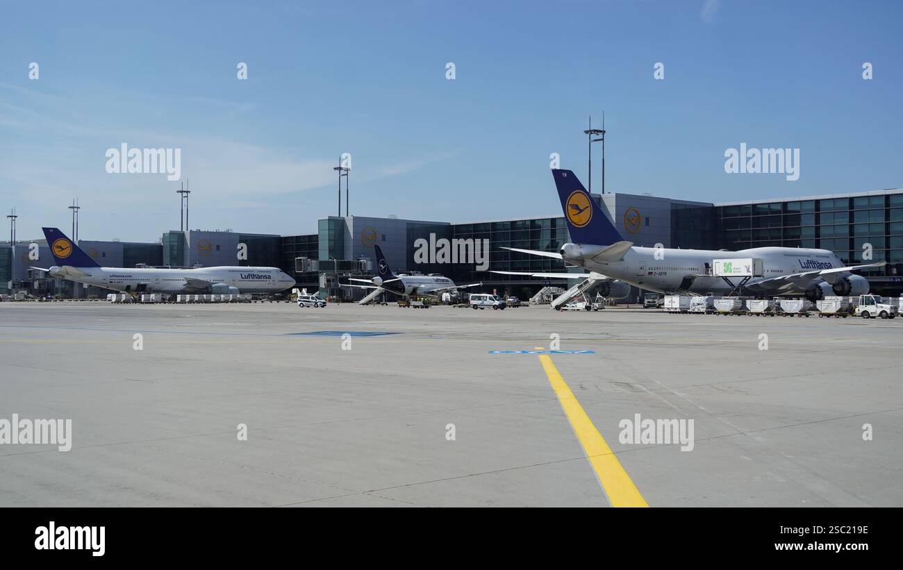 Boeing field hi-res stock photography and images - Alamy