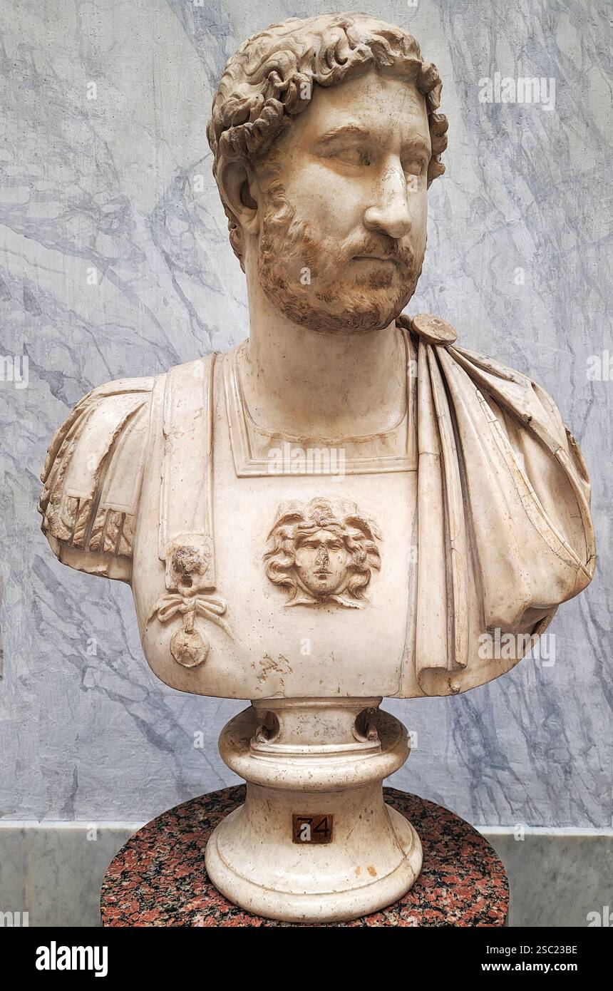 2975 marble bust of emperor hadrian hi-res stock photography and images ...