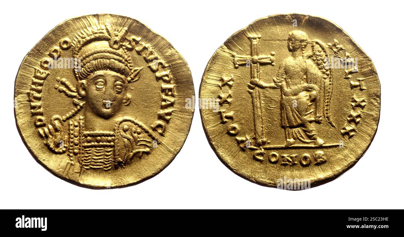 7481. Gold coin depicting Theodosius II AD 402-450 Stock Photo - Alamy